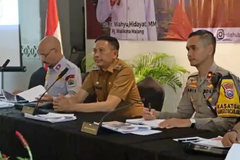 FLLAJ Kota Malang Siap Hadapi Lonjakan Arus Mudik Idulfitri 2024 ... FLLAJ Kota Malang Siap Hadapi Lonjakan Arus Mudik Idulfitri 2024 ...