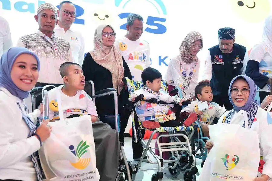 Hari Anak Nasional 2025: Fatma Saifullah Yusuf Tekankan Peran Keluarga ...